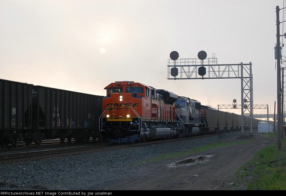 BNSF 9273